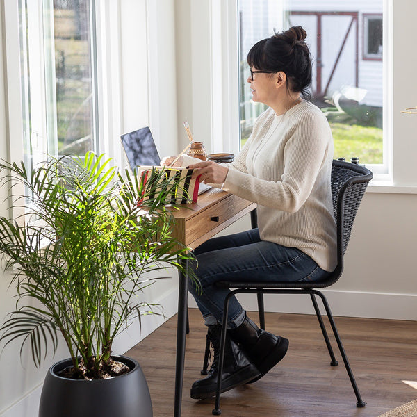Grace Desk – Bella Home